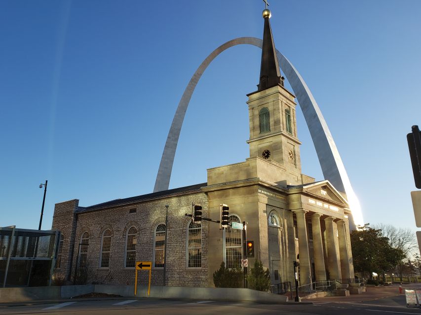 St Louis: 75-Minute City Trolley Tour - The Experience and Guides