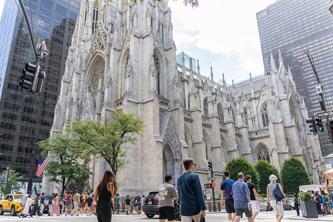 St Patrick Cathedral and Manhattan Walking Tour - The Experience Details