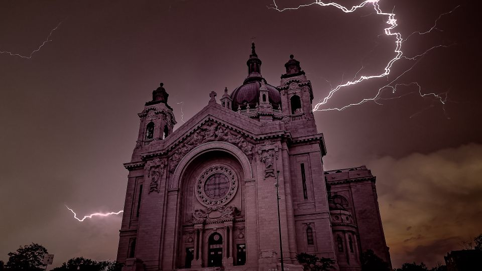 St. Paul: Twin Cities Haunts Ghost Walking Tour - Why This Tour Offers Real Value