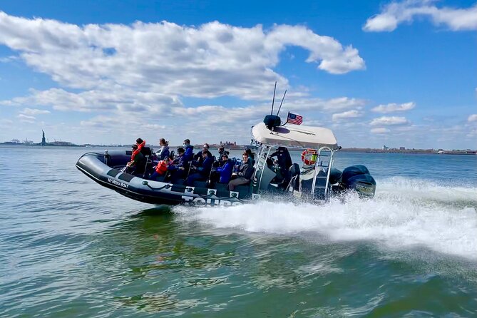 Statue of Liberty and Brooklyn Bridge Boat Tour - The Experience: What to Expect
