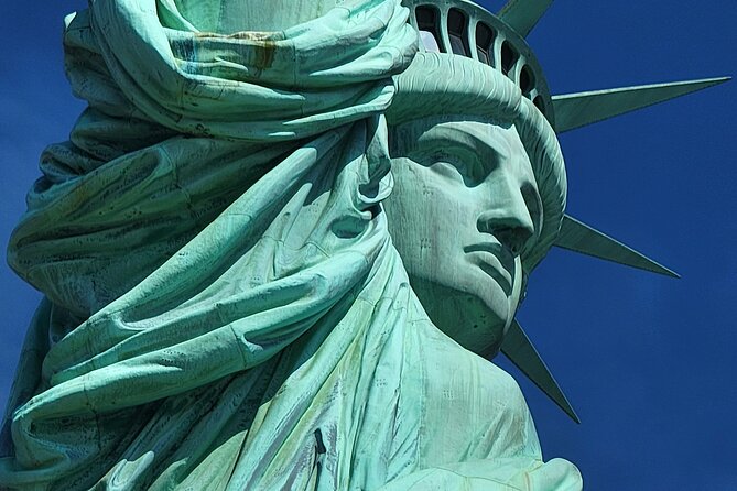 Statue of Liberty and Ellis Island Tour - An In-Depth Look at the Tour Experience