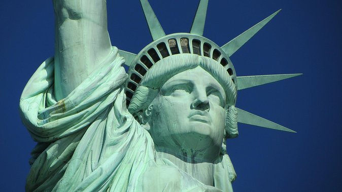 Statue of Liberty and Ellis Island Tour in Spanish - An In-Depth Look at the Itinerary
