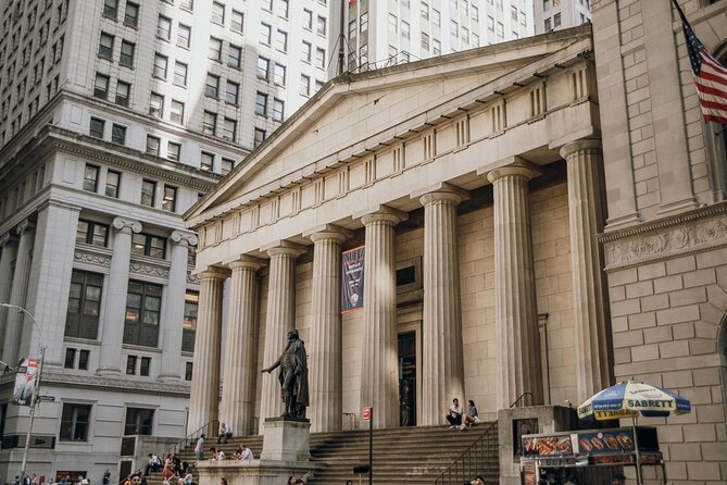 Statue of Liberty and Wall Street Highlights Tour in New York - Key Points