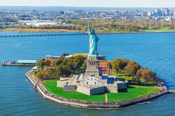 Statue of Liberty & Ellis Island Guided Tour with Ferry Transfers - Practical Details and Why They Matter