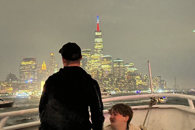 Statue of Liberty Skyline Evening Cruise on River in Manhattan - FAQ