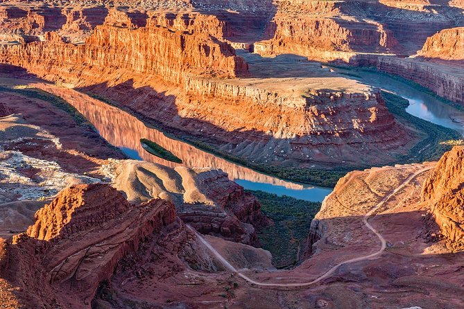 Sunrise photography in Dead Horse Point and Canyonlands National Park - An In-Depth Look at the Experience
