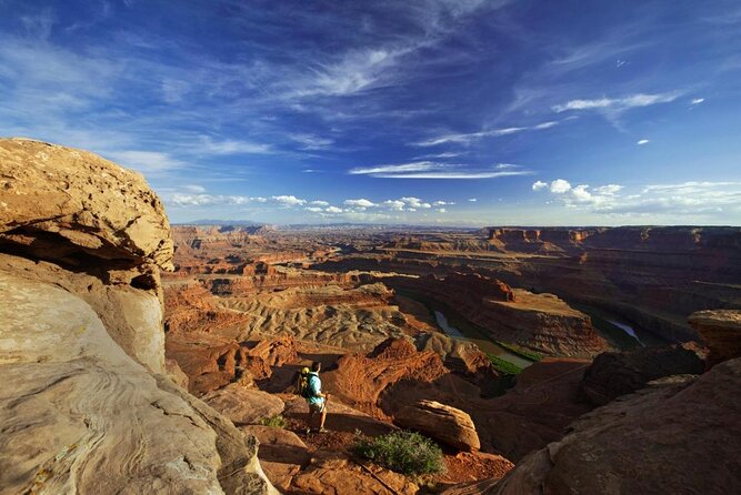 Sunrise photography in Dead Horse Point and Canyonlands National Park - Why This Tour Offers Value