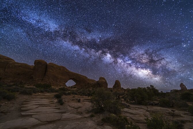 Sunset and Night Photography in Arches National Park - What’s Included and What’s Not?