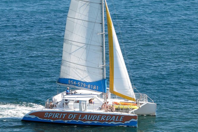 Sunset Catamaran Cruise in Ft. Lauderdale - Setting the Scene: A Relaxed, Scenic Escape