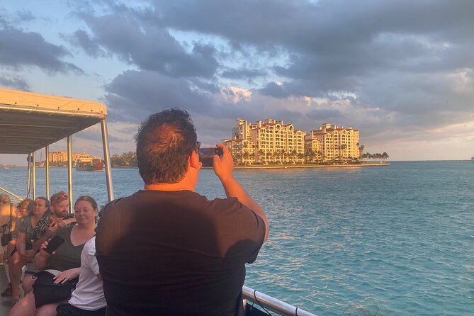 Sunset Cruise of Biscayne Bay Millionaire Homes & Cash Bar - Key Points