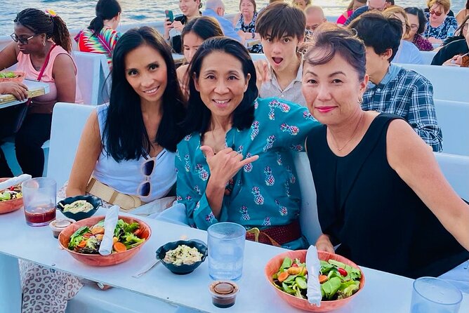 Sunset Dinner Cruise in Honolulu - The Scenery and Views