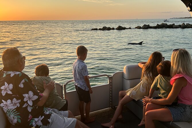 Sunset Tour in Naples Bay on a New Godfrey- All included - Key Points
