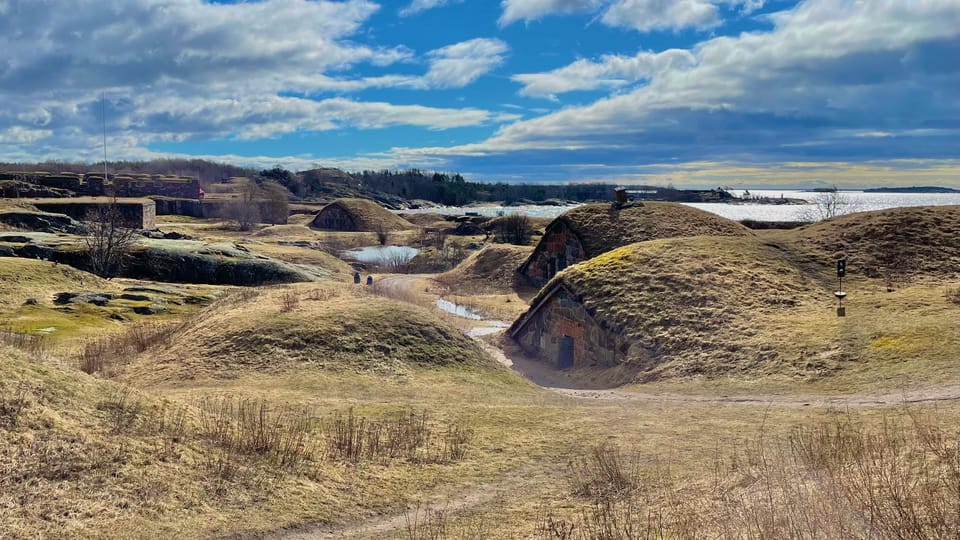 Suomenlinna tour in French with Doro - Key Points