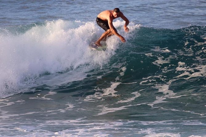 Surf Lessons in Hawaii Paddle Assisted - The Experience in Detail