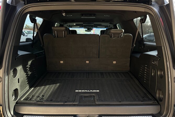 SUV Car Service Los Angeles To San Diego, Palm Springs, Coachella - Who Should Consider This Service?