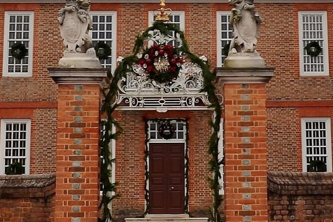Tales of Christmas Past and Present in Williamsburg - What’s Included and Practical Details