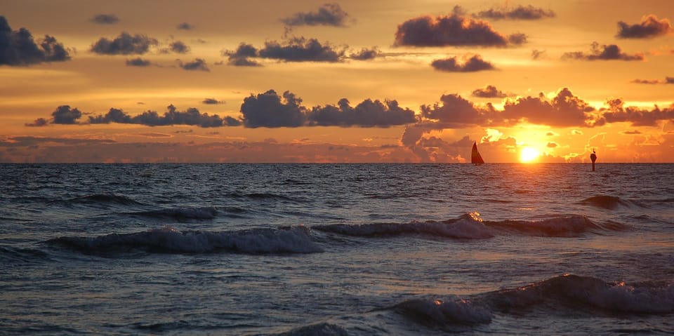 Tampa Bay: Private Sunset Cruise with Champaign or Wine - The Itinerary: What to Expect on this Sunset Cruise