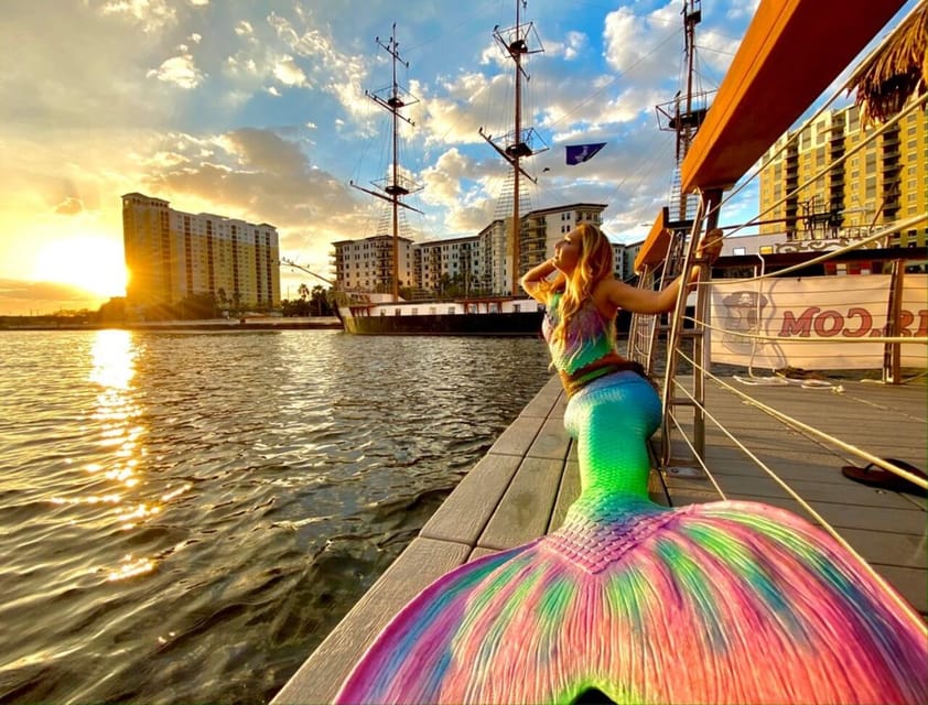 Tampa: Hillsborough River Evening Boat Tour Up to 13 people - Key Points