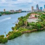 Tampa: Hillsborough River Tiki Bar Boat Up to 13 people - Exploring Tampa from the Water: What You Can Expect