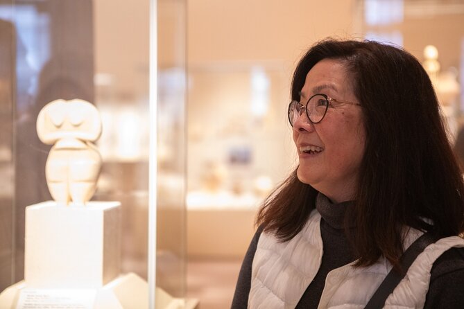 The Art of Stories: A Literary Tour in the Metropolitan Museum - Key Points