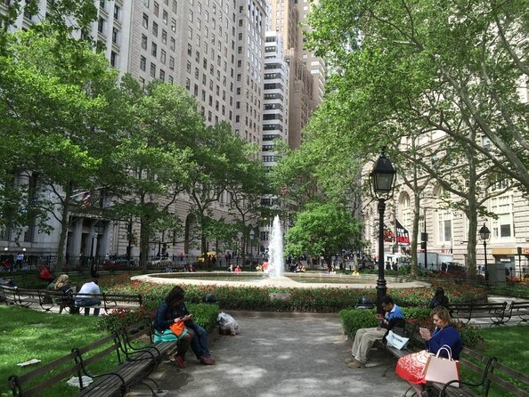 The Battery: A Self-Guided Audio Tour from Bowling Green Park to Stone St - Key Points