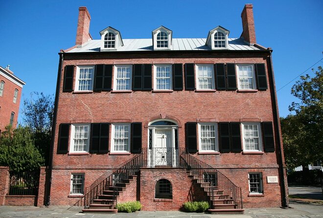 The Best of Savannah: Private Half-Day Walking Tour - Key Points