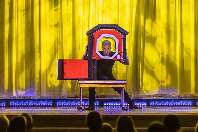 'The Cabaret' Garry & Janine Magic & Comedy Dinner Show - FAQs
