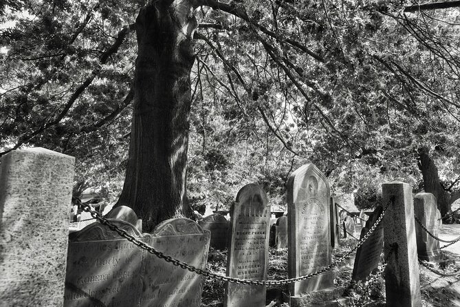 The Ghosts of Salem Walking Tour - Why This Tour Works Well