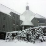 The Hood-Columbia Loop: Timberline, Orchards, and Waterfalls - The Guide Experience