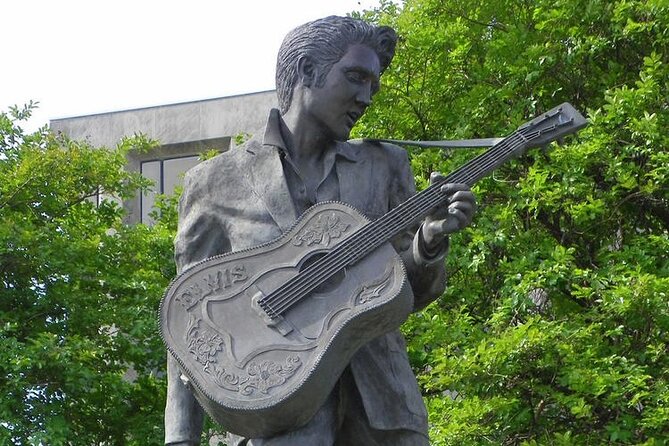The King's Odyssey: 2-Hour Elvis Car Tour with Sun Studio - An In-Depth Look at the Tour Experience