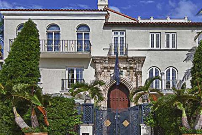 The Official Art Deco Walking Tour by The Miami Design Preservation League - In-Depth Look at the Itinerary