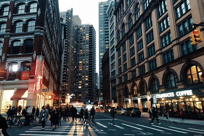 The Smurfs Filming Locations Tour in New York with Private Guide - The Sum Up