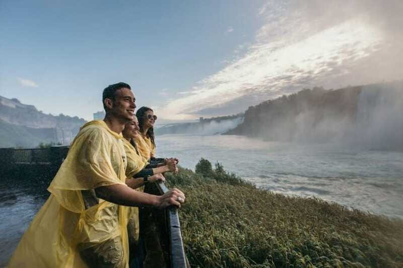 Toronto: Niagara Falls Day Tour - Key Points