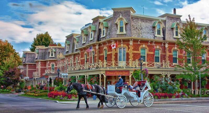 Toronto: Niagara Falls Guided Tour with Winery Stop - Why This Tour Works Well for Different Travelers