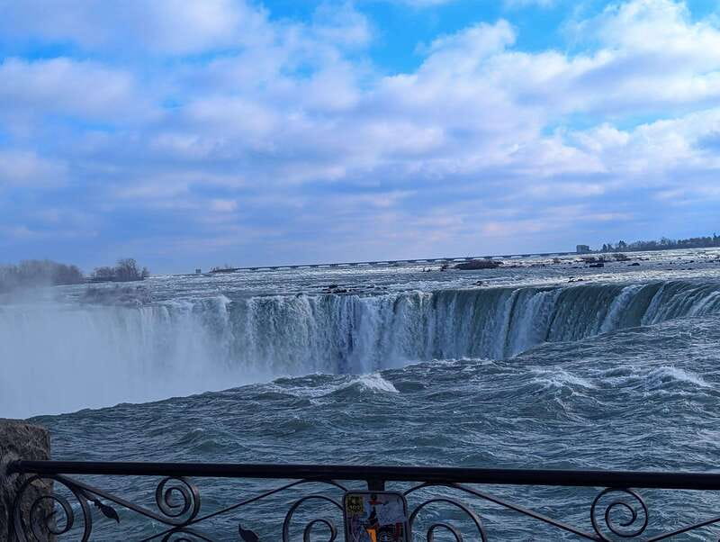 Toronto to Niagara Falls: Evening Tour with Cruise & lights - FAQ