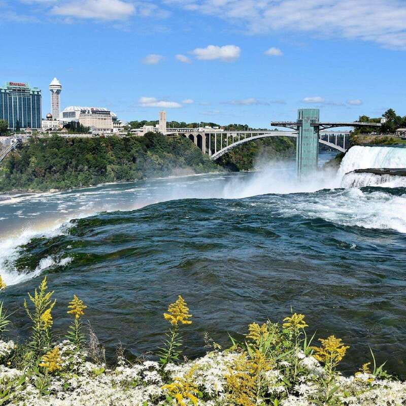 Toronto,Niagara Falls&Thousand Islands 3-day Tour from NY - Discovering Toronto