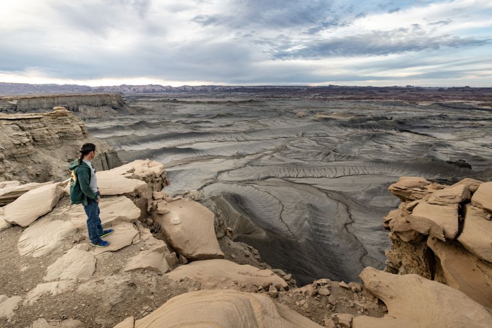 Torrey: Moonscape, Factory Butte, and Capitol Reef Park Tour - Why This Tour Stands Out