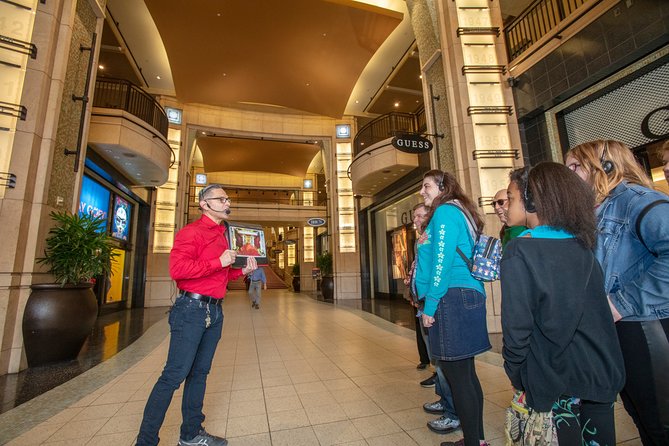 Total Hollywood Experience with Walk of Fame and Celebrity Homes Tour - Who Should Take This Tour?