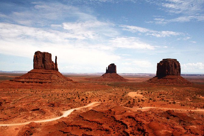 Tour Monument Valley with a Navajo guide (3SNGT 1.5hr) - Access and Practical Details