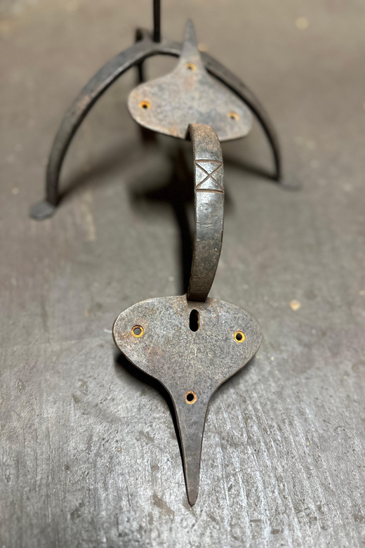 Tour of a working blacksmith shed in colonial town - In-Depth Breakdown of the Tour