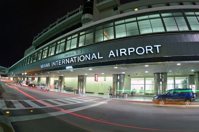 Transfer from Fort Lauderdale Airport to Miami. Private, 11 pax. - The Basics of the Transfer Experience