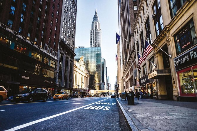 Treasure hunt in Midtown with New York in French - How Does the Itinerary Unfold?