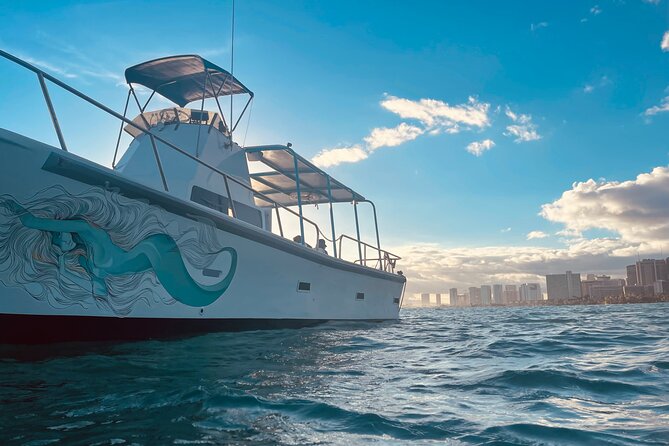 Turtle Canyon Snorkel Adventure in Waikiki, Oahu - An In-Depth Look at the Turtle Canyon Snorkel Tour