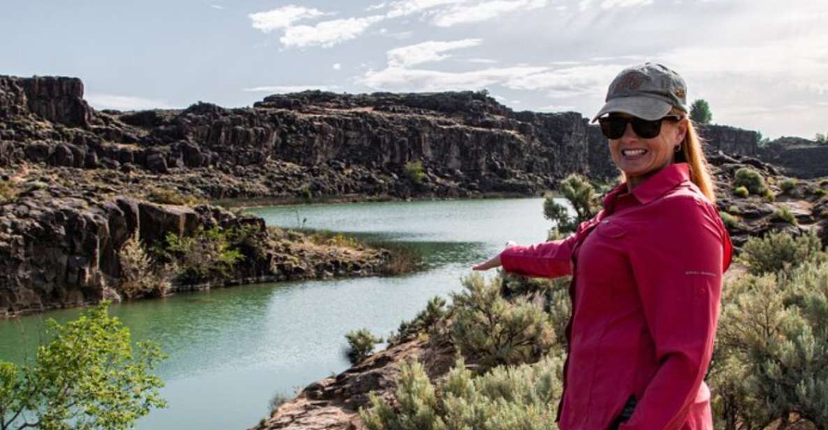 Twin Falls: Dierkes Lake Hike & Shoshone Falls Guided Tour - Key Points