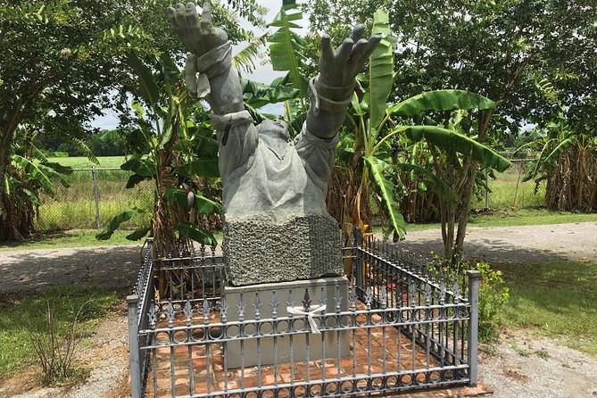 Two Plantation Tour: Oak Alley and Laura or Whitney - Who Will Love This Tour?
