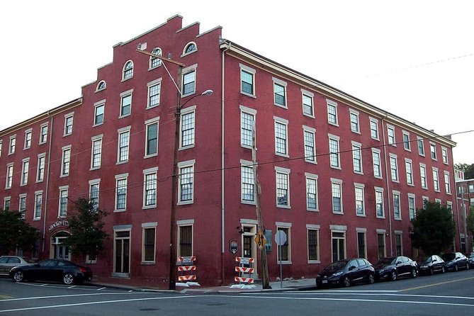 Uncivil Wards History Tour - A Close Look at the Uncivil Wards History Tour