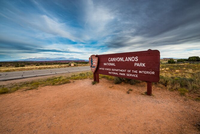 Unique Secluded Sunset In Moab: Canyonlands by 4x4 & Hike - FAQ