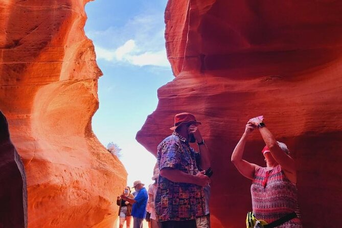 Upper Antelope Canyon Admission Ticket - Guides and Service