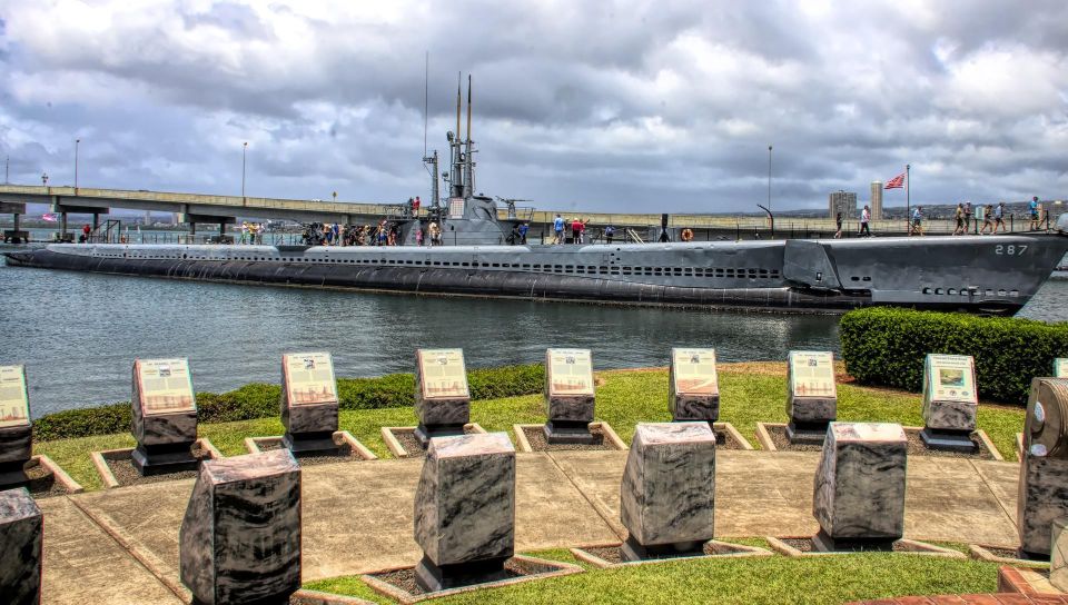 "USS Arizona Memorial" & The "Mighty MO" VIP Limousine Tour! - Key Points
