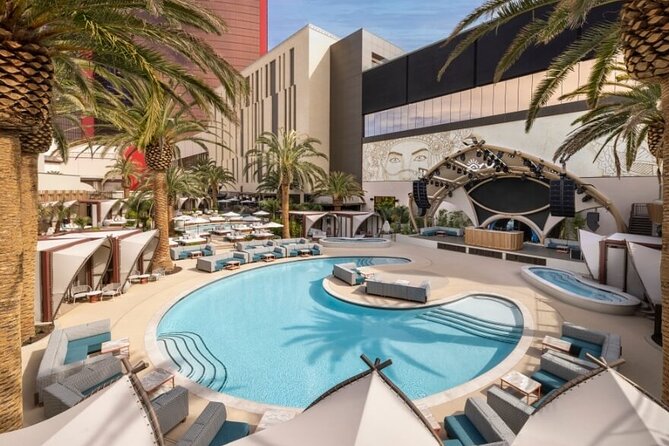 Vegas Nightclub Life : Ultimate Night Out Free Drinks/Party Bus - Vegas Nightclub Life: Ultimate Night Out Free Drinks/Party Bus — A Complete Review